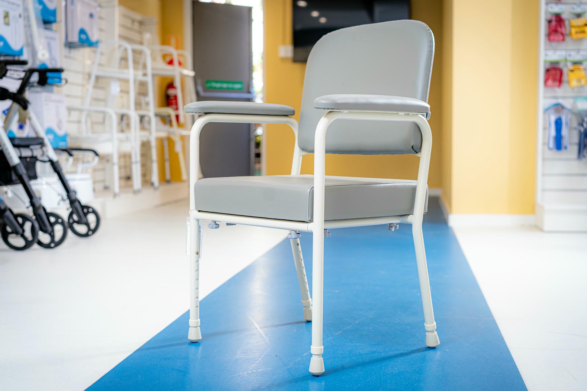 Day Chairs - Mounties Care Mobility & Independence Shop Australia